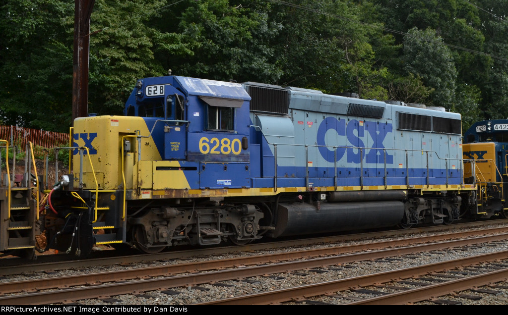 CSX GP40-2 6280 on O033-14